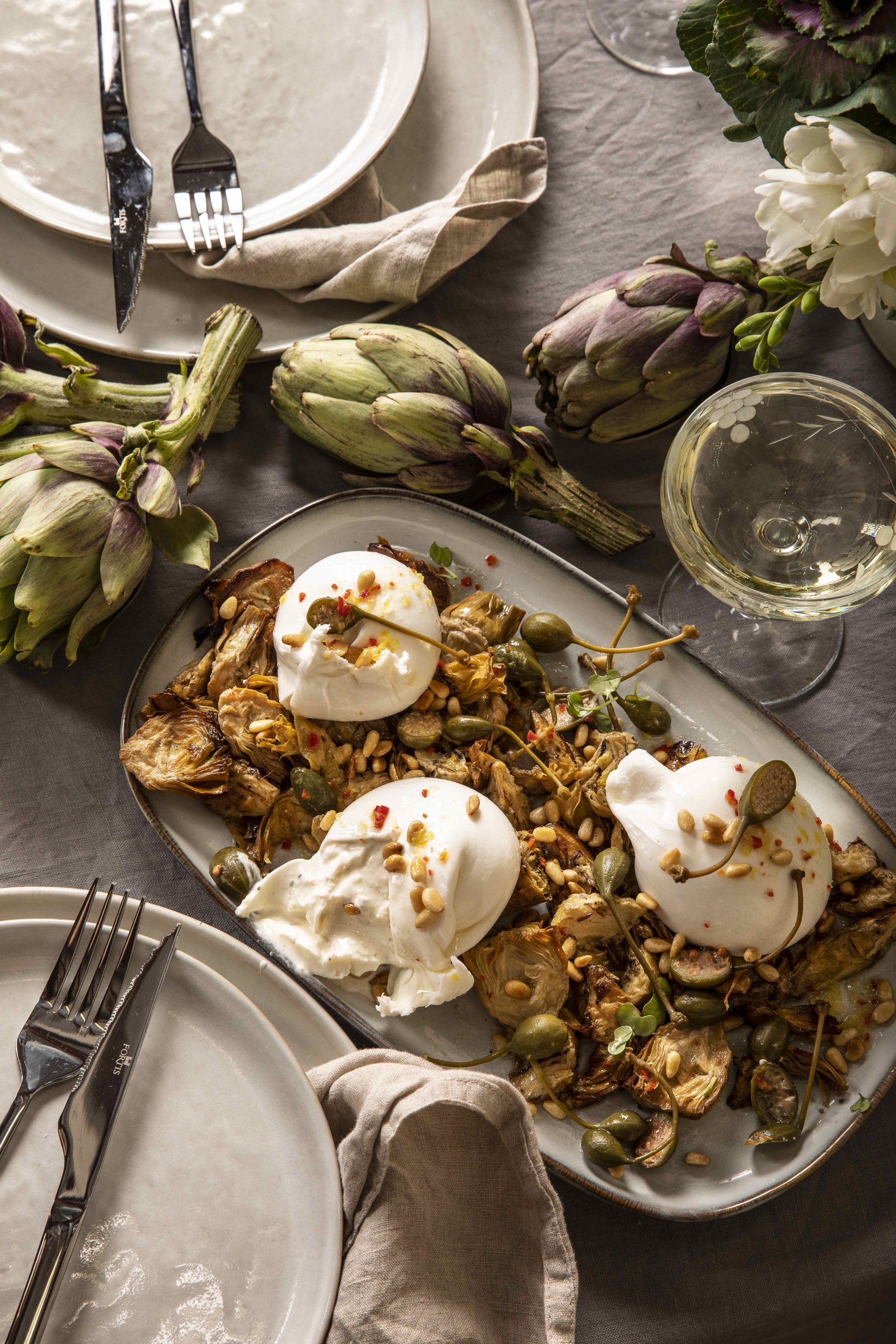 Roasted artichokes burrata | Food & Home Magazine