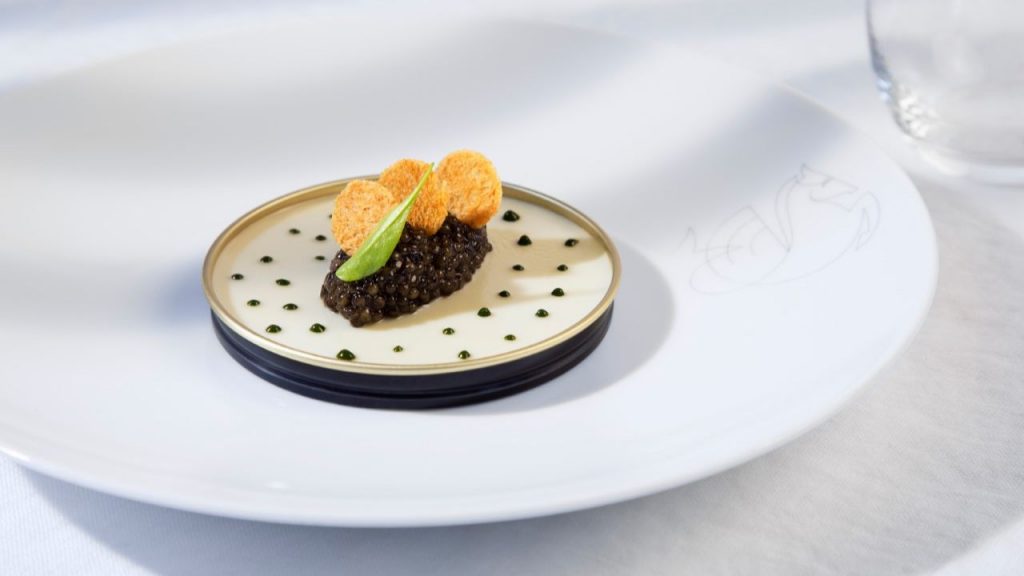 Michelin-starred menus make their way onto Air France long-haul La ...