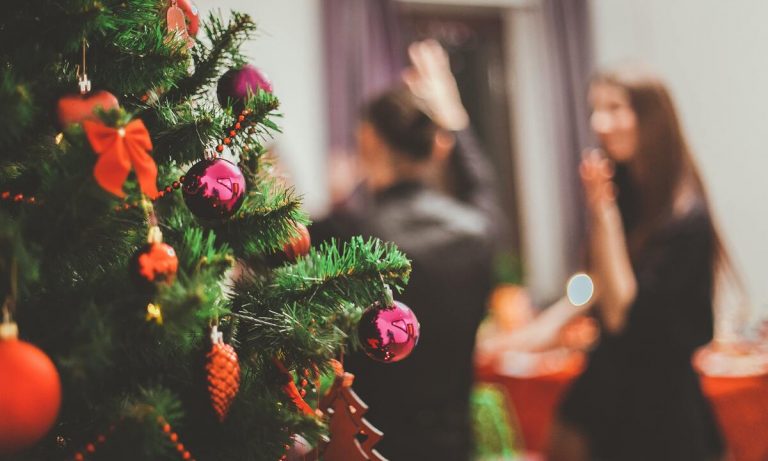 How to host a holiday party – Food & Home Magazine