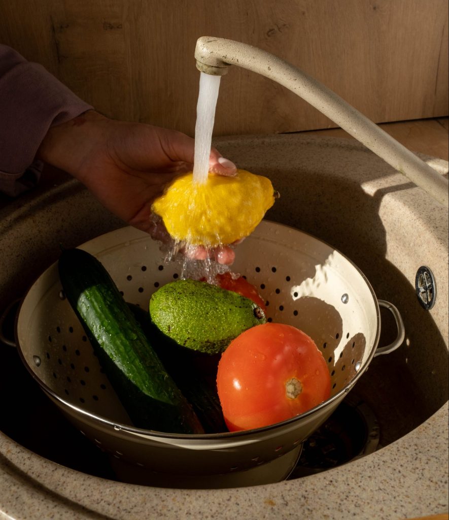 How to properly wash your fruits and vegetables | Bona Magazine