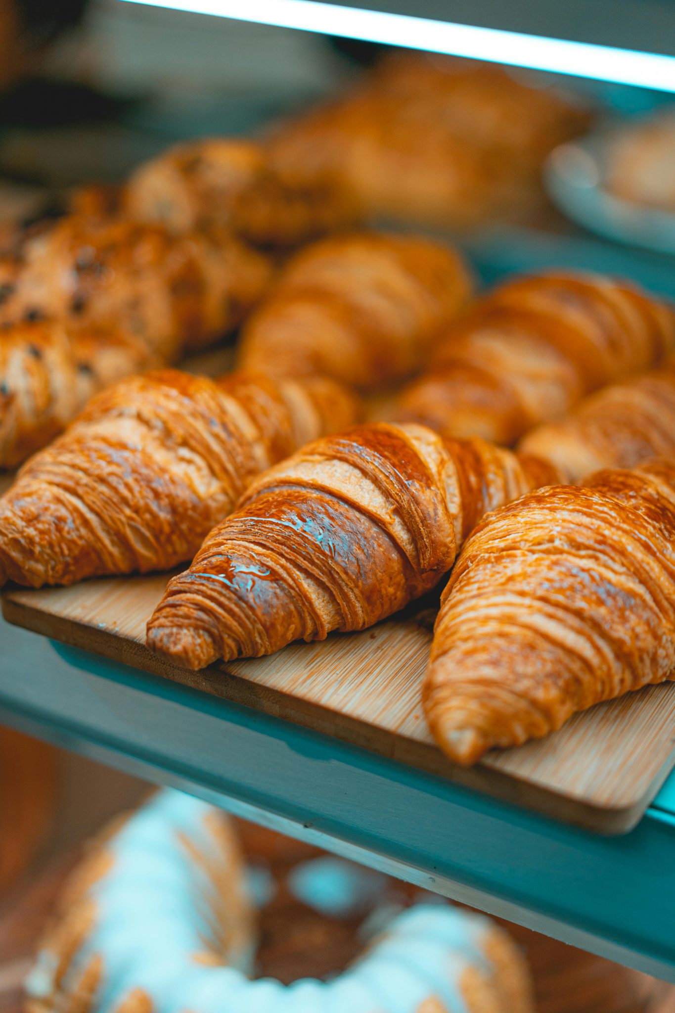 Growing trends in the pastry world: How hybrids, heritage and artistry ...